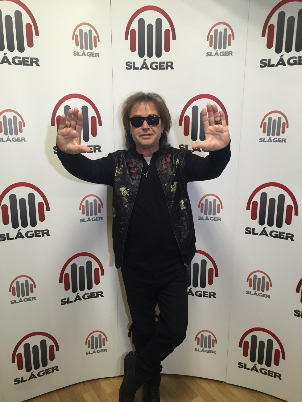 Szikora Róbert csikidamról beat-re váltott - BUDAPEST24