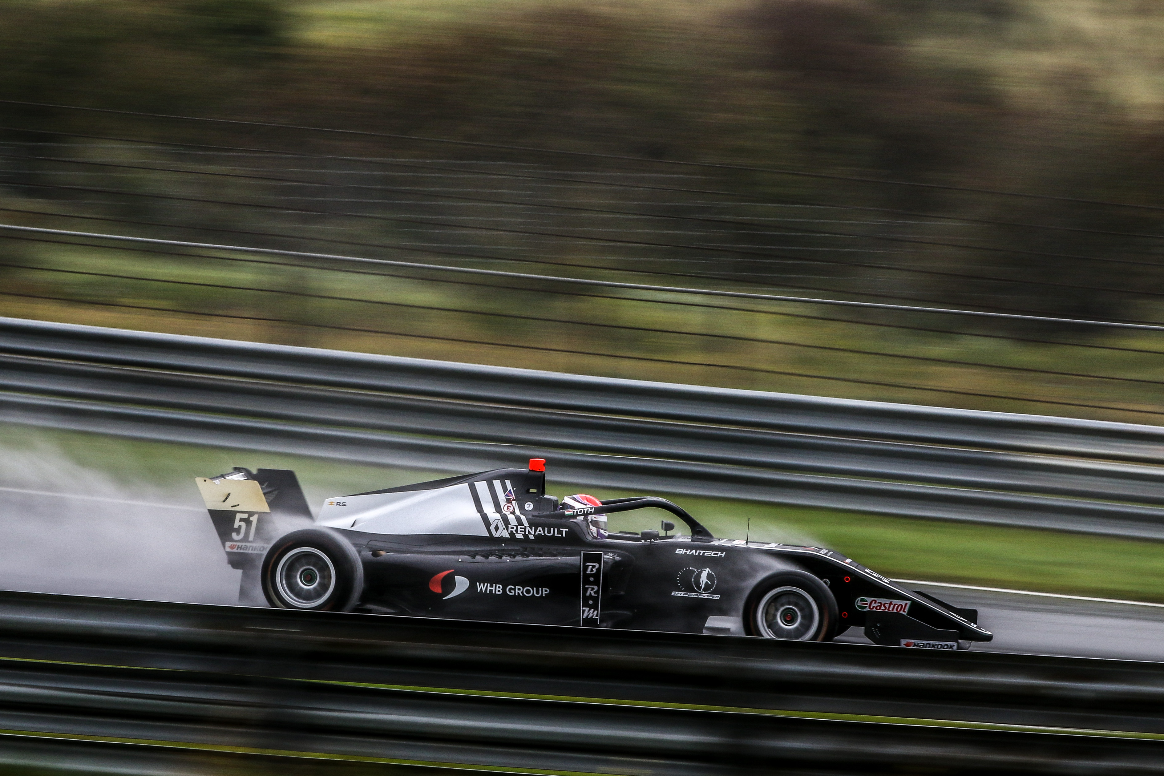 Barcelonában folytatódik Tóth László szezonja - BRAKING NEWS MOTORSPORT