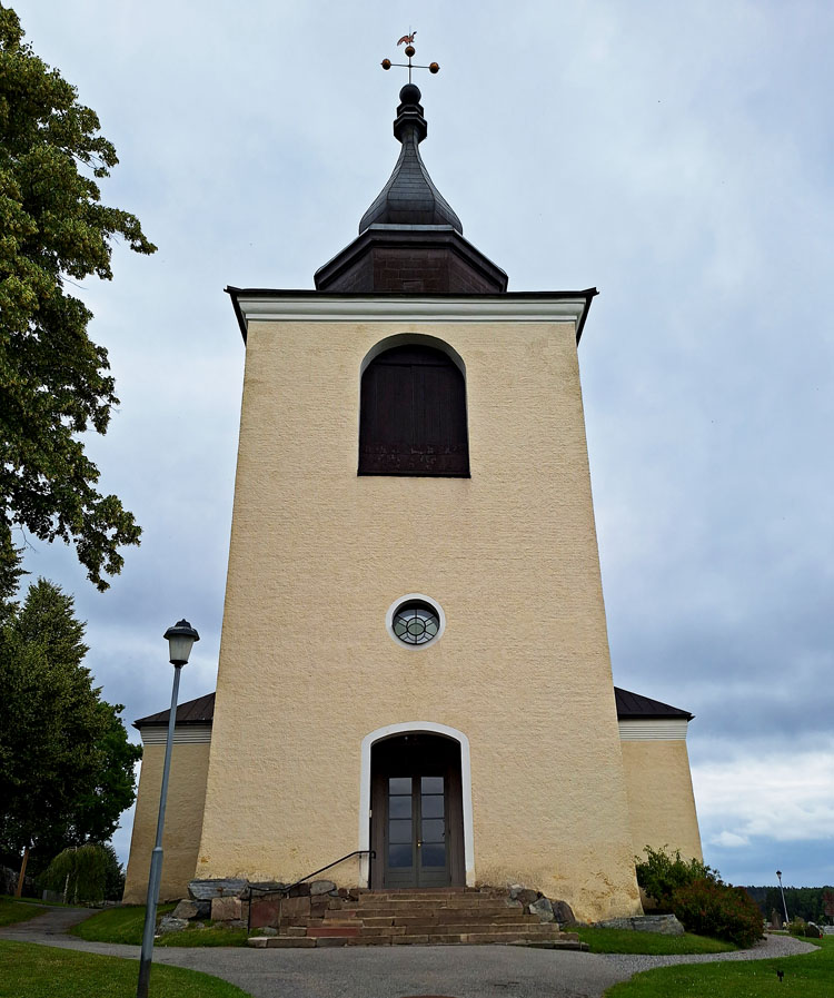 A bluetooth embléma névadója az Östra Ryd templom falán - Skandikamera ...
