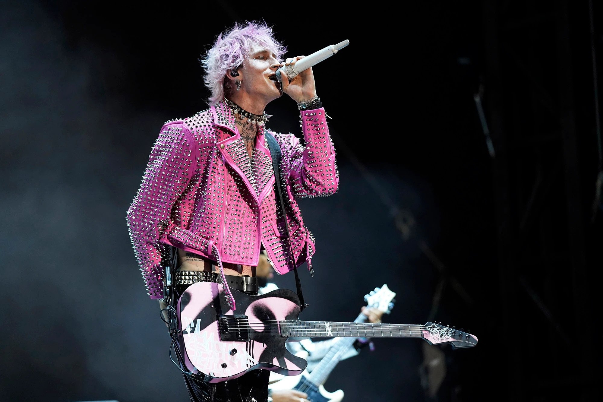 December 14-től vehetsz jegyet az amerikai fenegyerek, Machine Gun ...