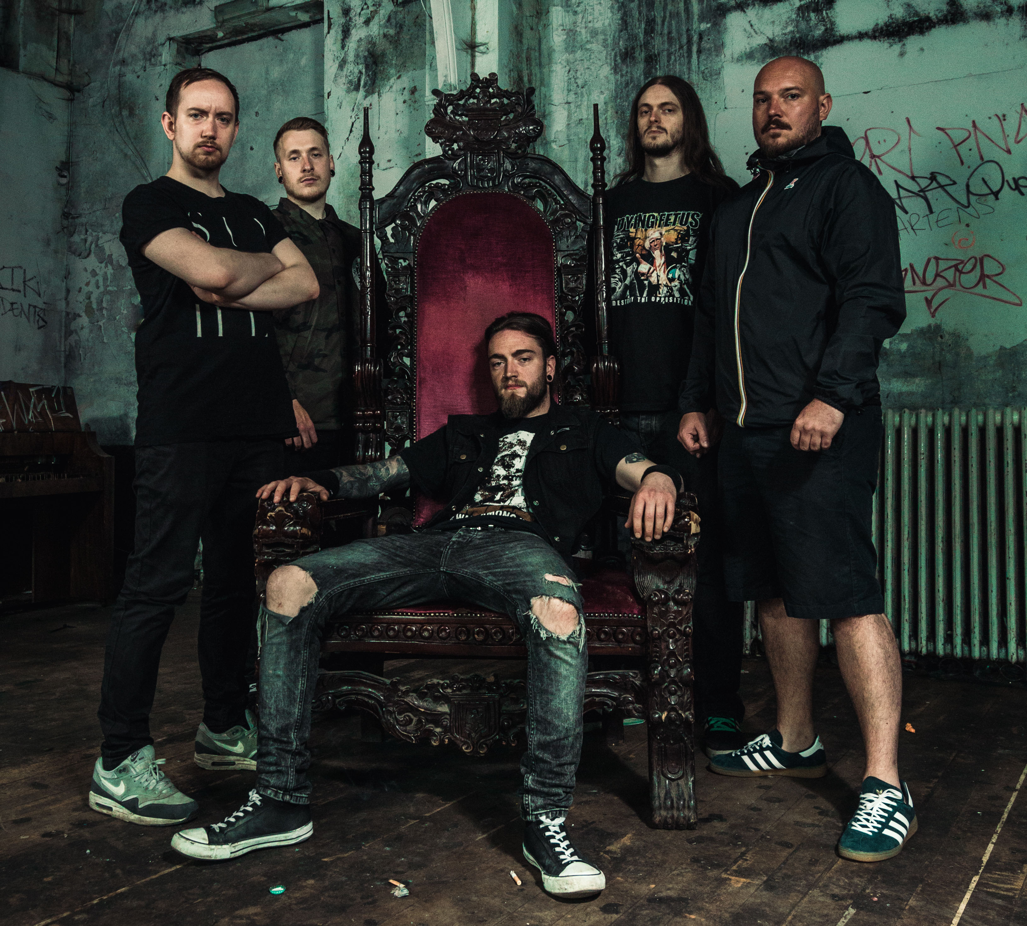 Debütáló lemezének jubileumi turnéjával tér vissza Budapestre kedden az ...