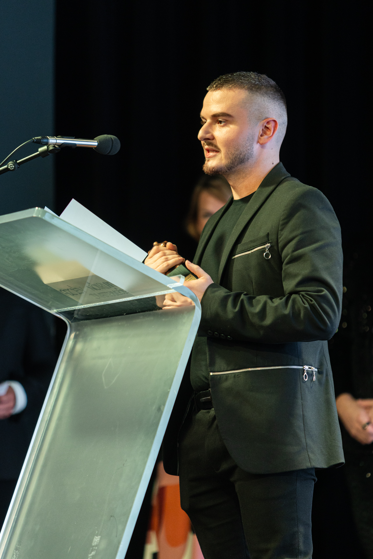 Anda Emília: Az Életműdíjas, aki megváltoztatta a Magyar Divatot ...