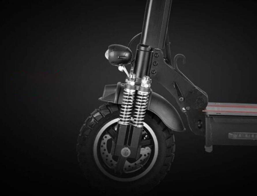 Akár még terepre is mehetünk a HONEYWHALE E3 elektromos rollerrel ...