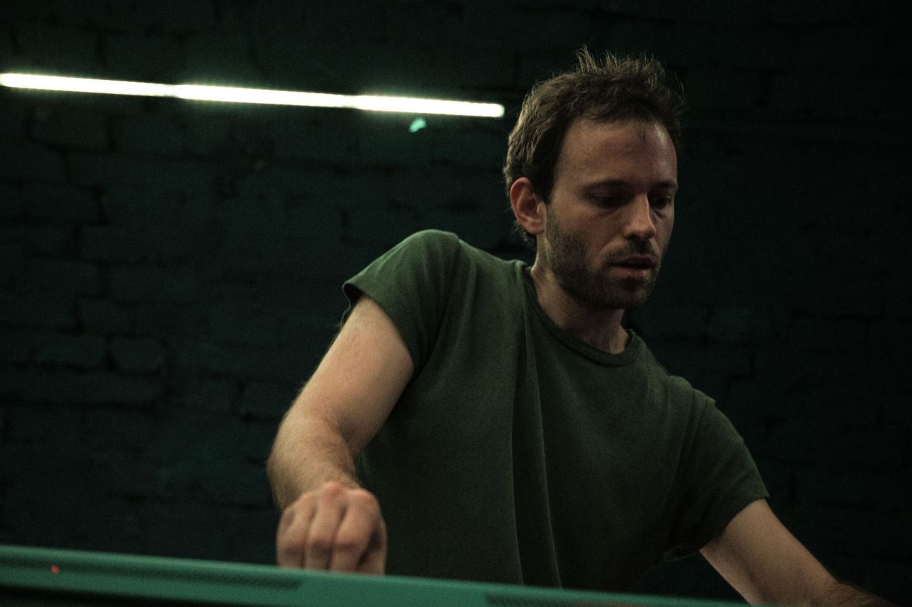 „Inkább az a sztori rezonál rá, ami a szomszédunkban zajlik, és ez ...