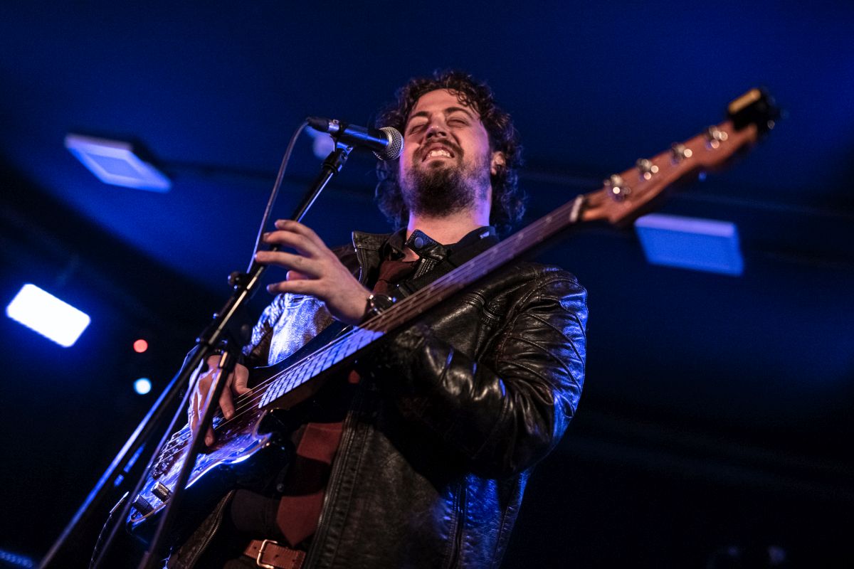 „Közeledésről, távolságtartásról, túlgondolásról, és hasonló ...