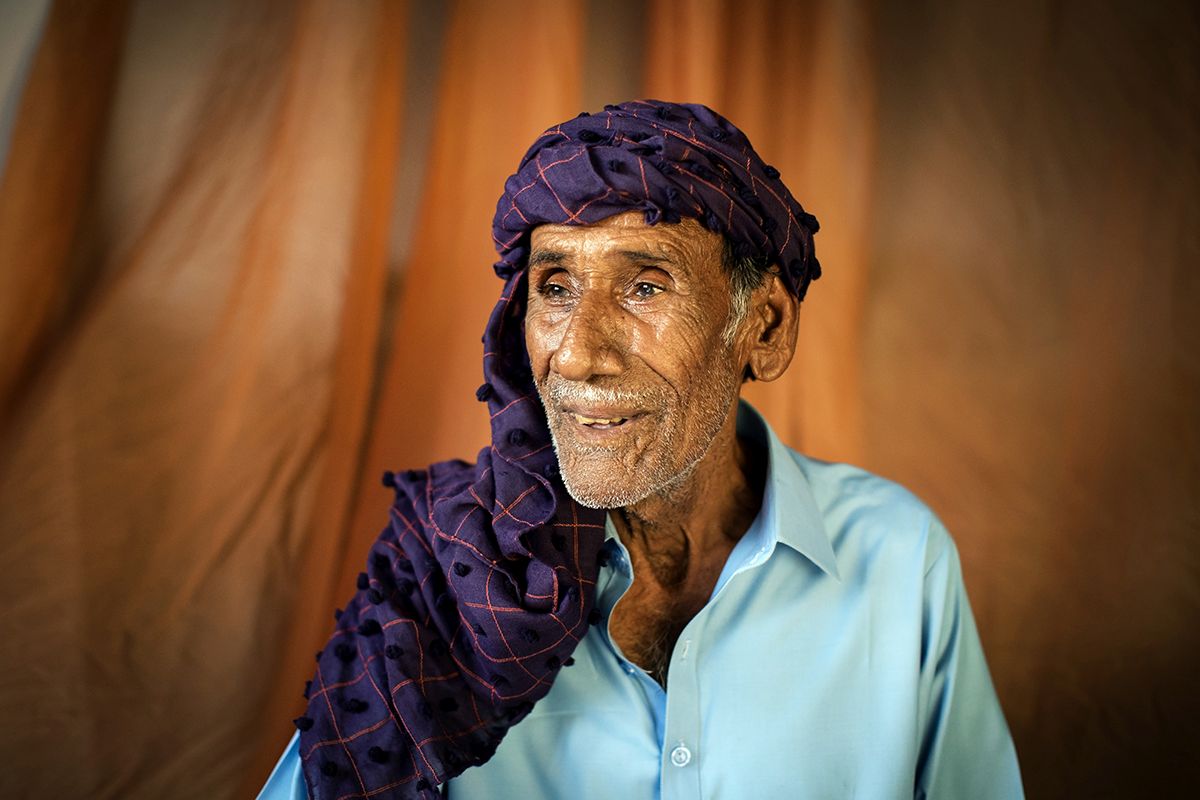 Budapestre jön a benju pakisztáni mestere, aki szinte véletlenül, 80 ...