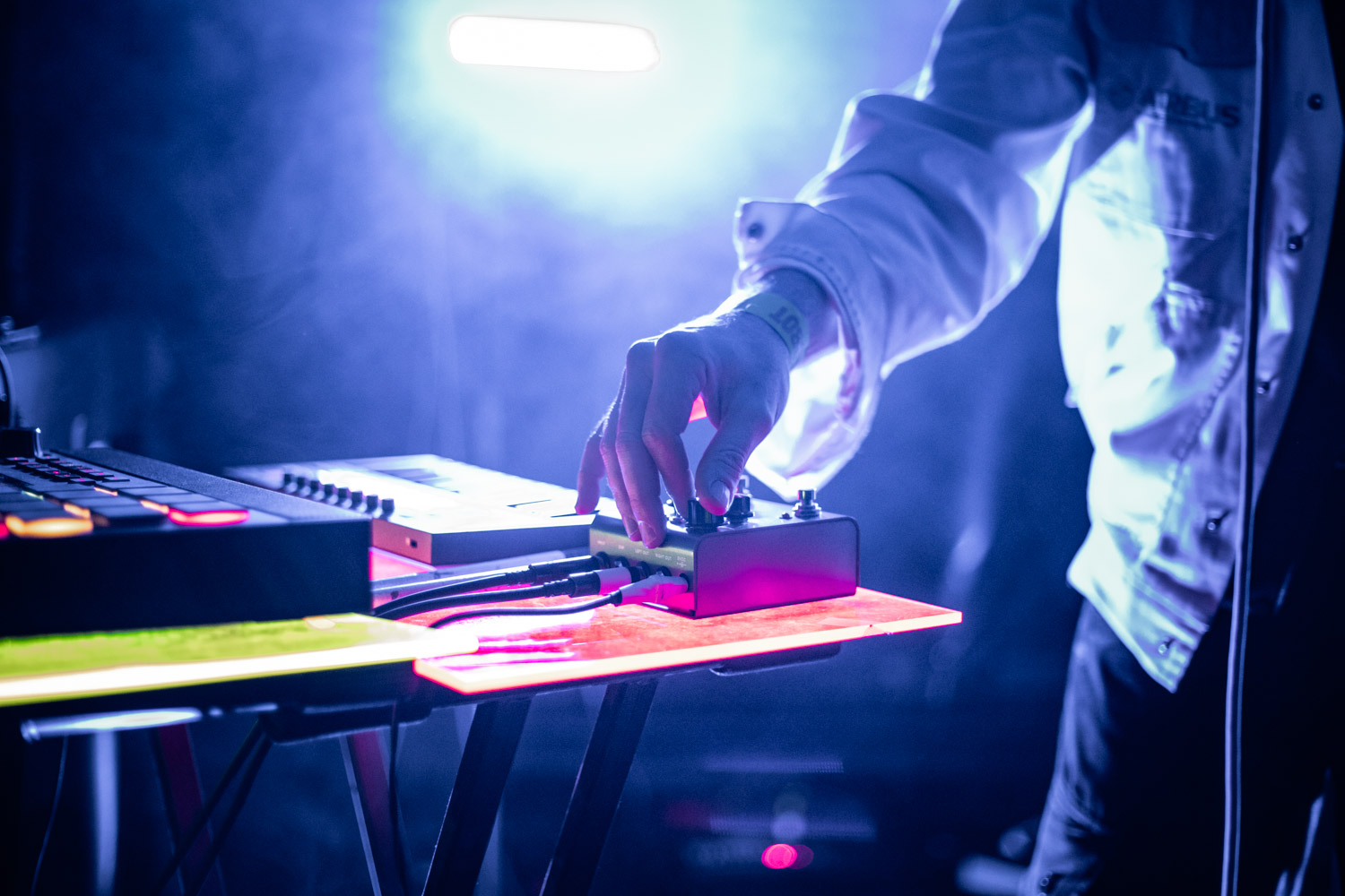 Törtütem, darkwave és cyberpunk – Ilyen volt Kris Baha és Kontravoid a ...