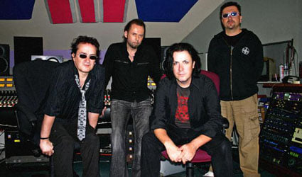 Meghalt Steve Spring, a The Mission és a Curve dobosa - Recorder