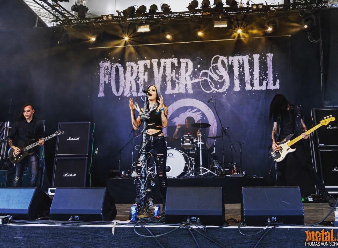 FOREVER STILL - Klippremier: Rew1nd - Rozsdagyár