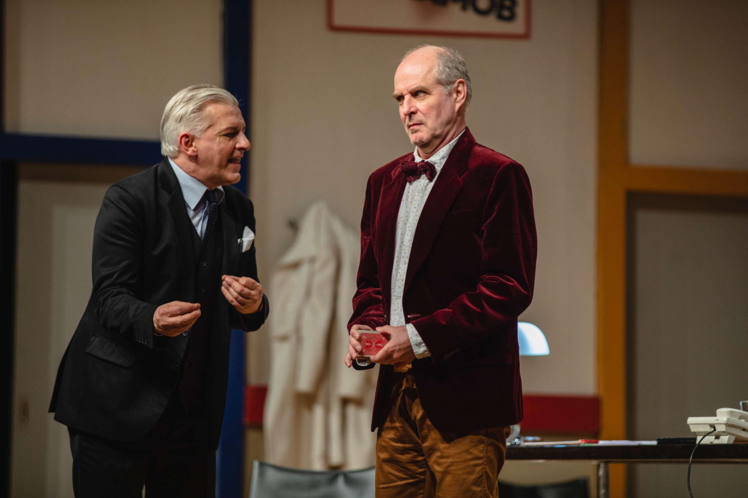 Molnár Ferenc nagy átalakító showja! - Smaragd Sárkány animéi